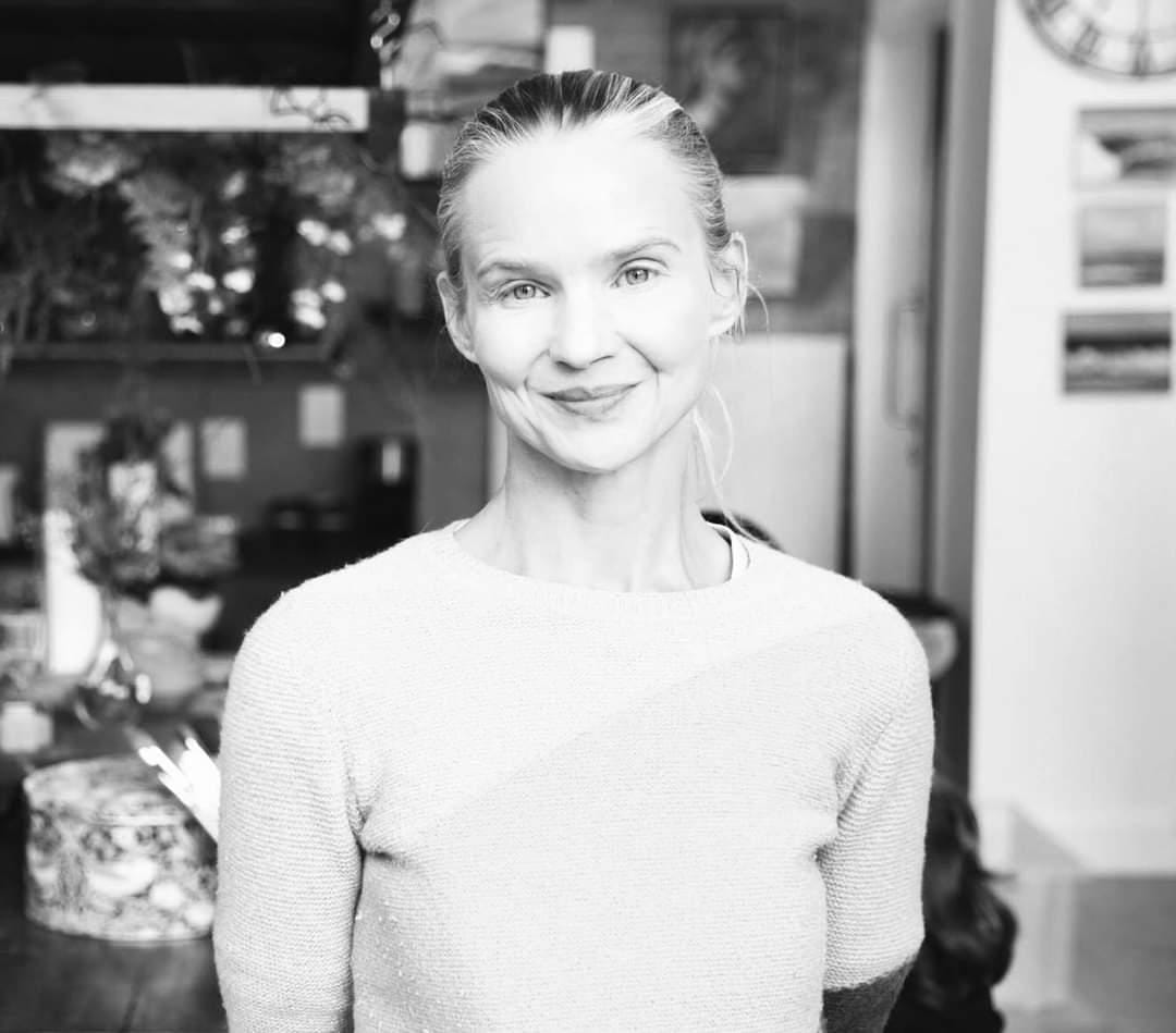 About – Victoria Obolensky